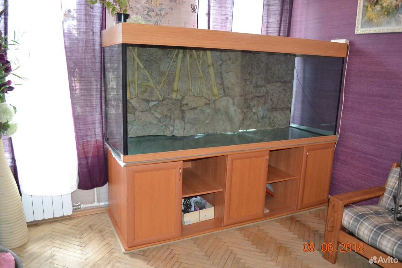 Аквариумный комплес с фоном,полным оборудованием